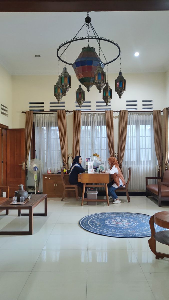 Rekomendasi Penginapan di Solo: Musafir Guest House - Jilbabbackpacker